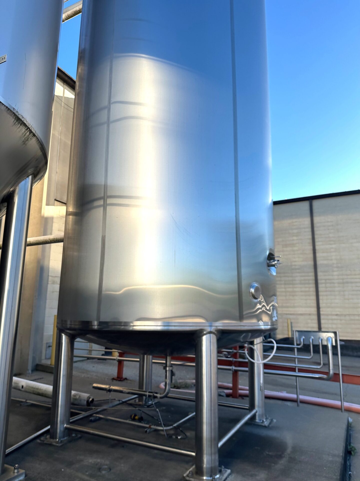 15,000 Gallon Vertical Glycol Stainless Steel Storage Tank - BrewBids.com
